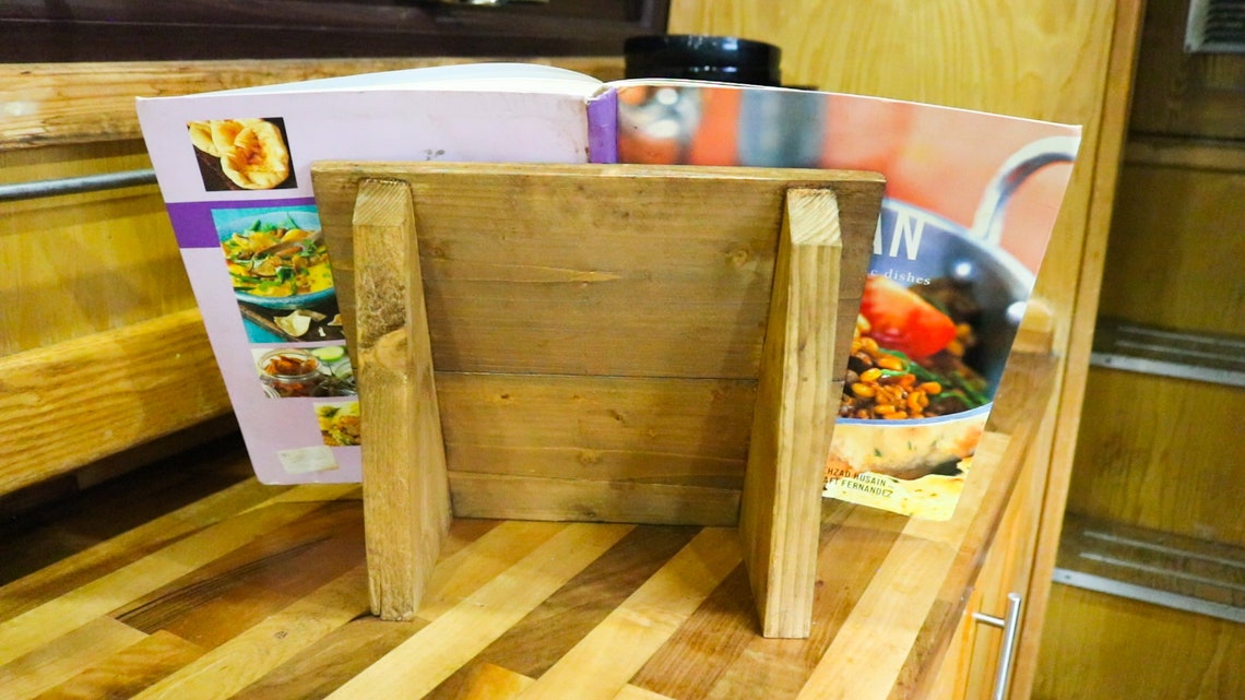 Woodworking PLANS: Easy DIY Cookbook Holder | Recipe Cook Book Stand ...