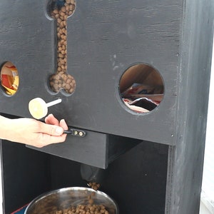 PLANS: DIY Dog Food Dispenser Portion Feeding Station | Biscuits/kibble ...