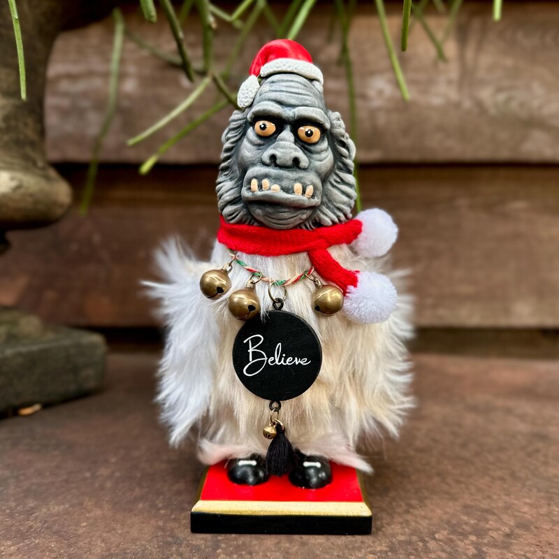 CreepyManeki - Etsy