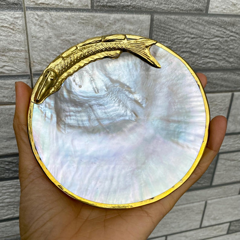 Set of Round Mother-of-pearl Plate With Beluga Sturgeon Copper Trim ...