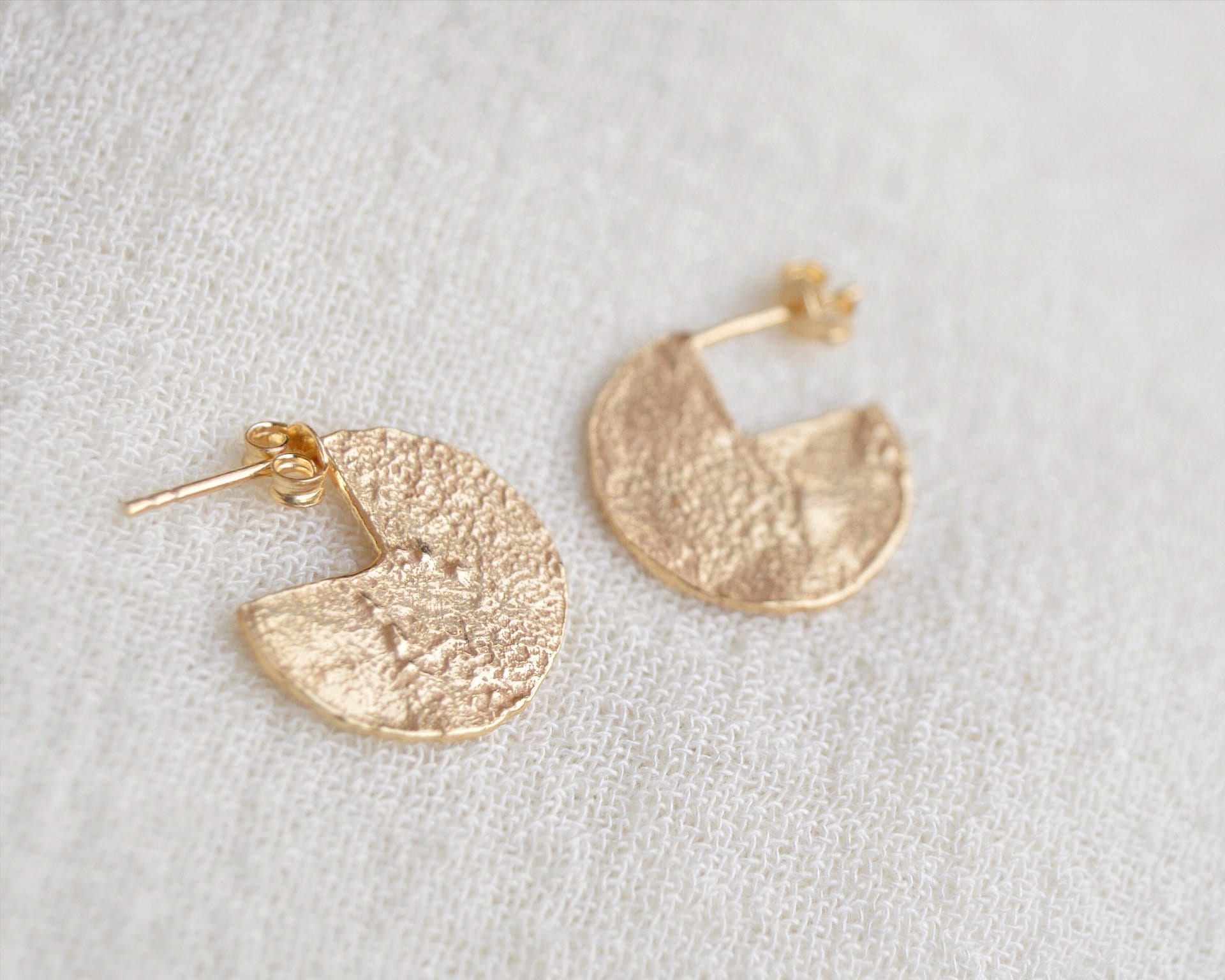 Geometric gold earrings Modern circle studs Minimal fashion | Etsy