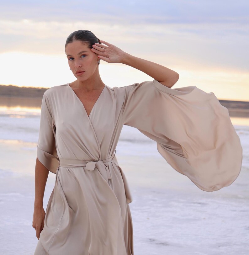 Elegant Long Silk Robe With Flowing Sleeves - Ideal for Bridal Prep ...