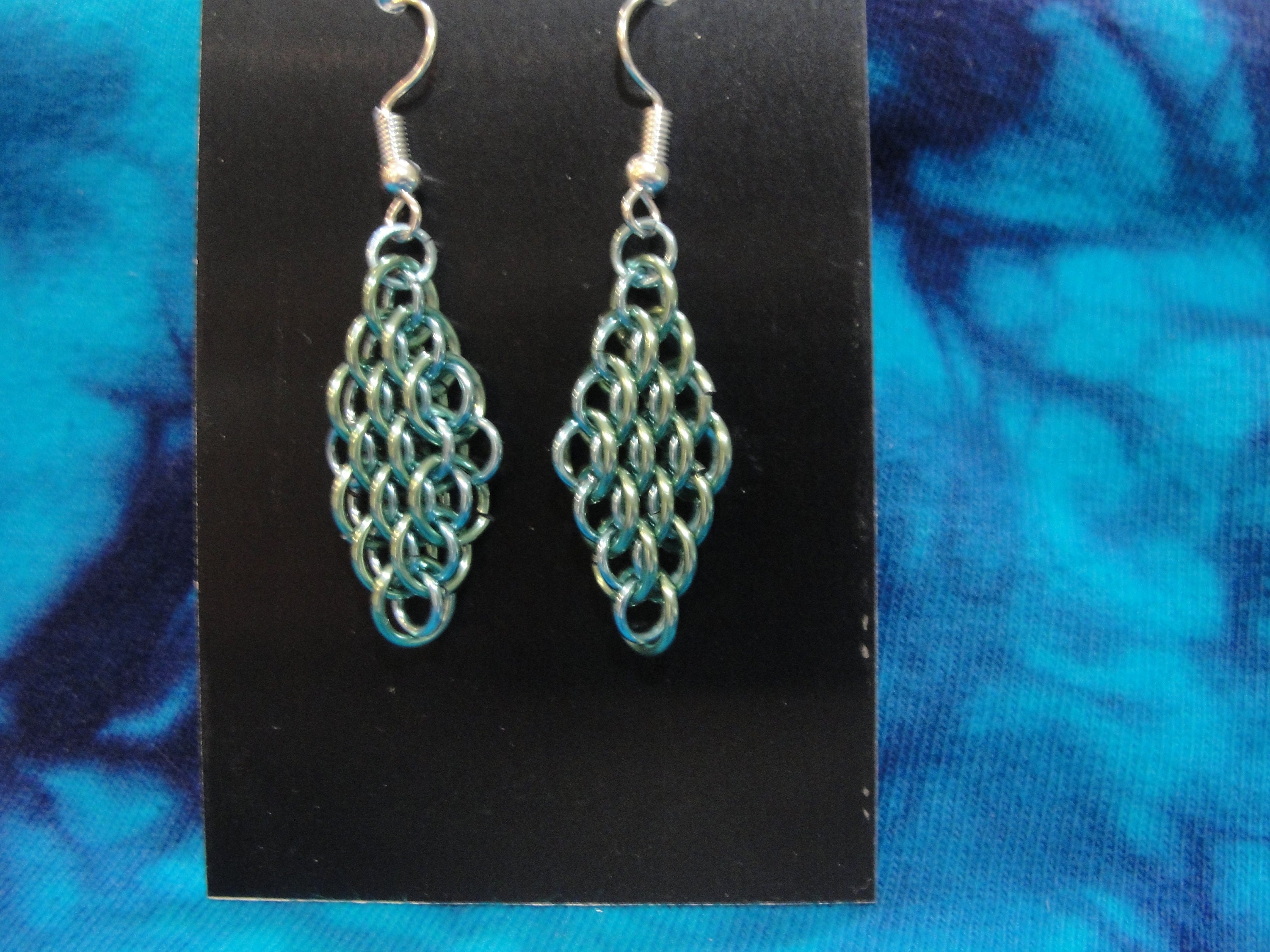 Diamond Dragonscale chainmail earings 4 small anodized Aluminum - Etsy.de
