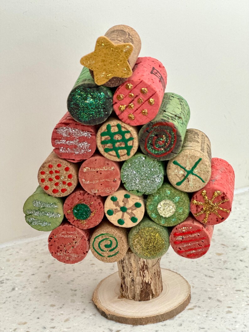 CORK THERAPY Small Wine Cork Christmas Tree - Etsy