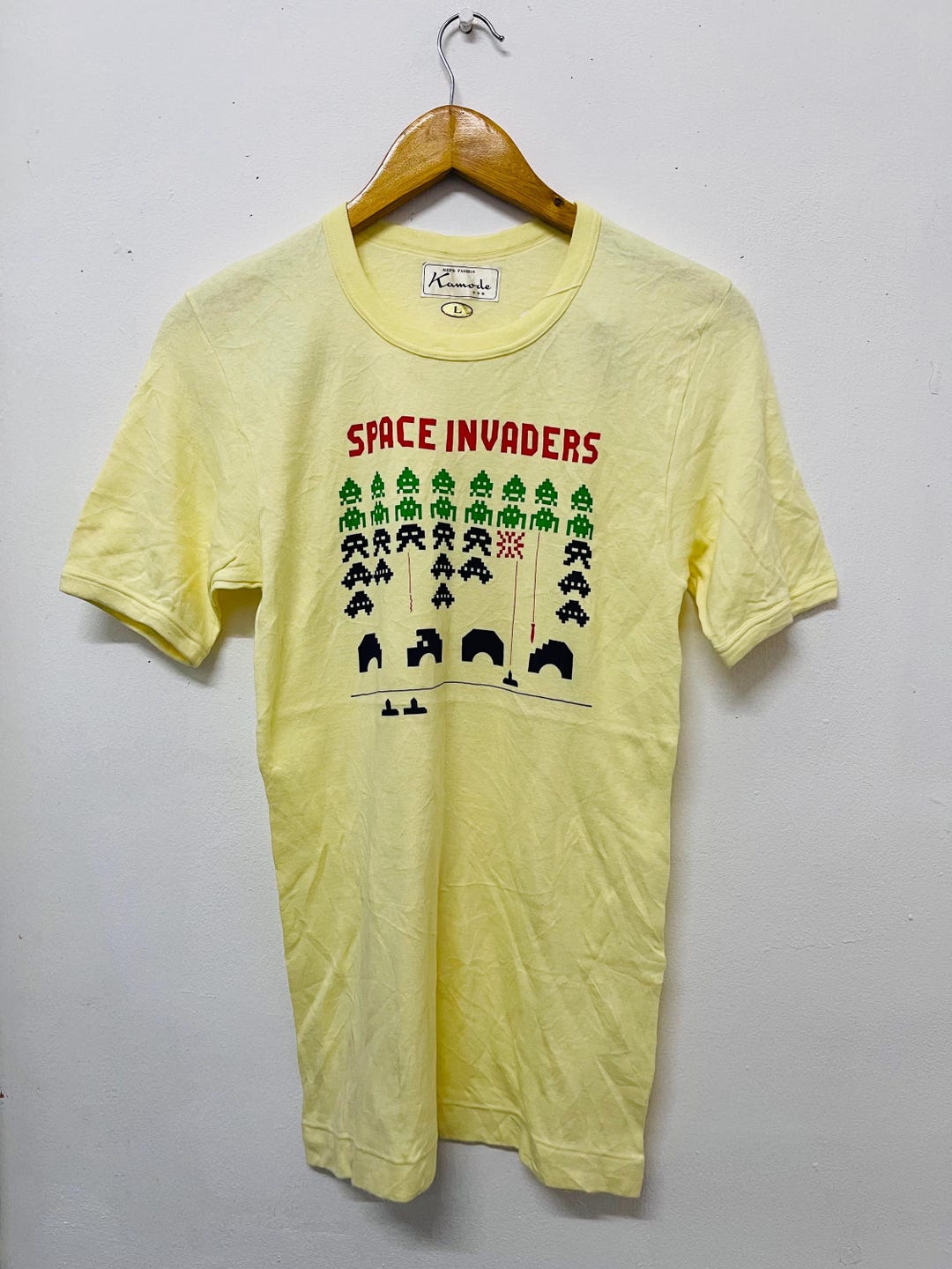 Vintage 70s Space Invaders : Arcade Game T-shirt / Fixed Shooter ...
