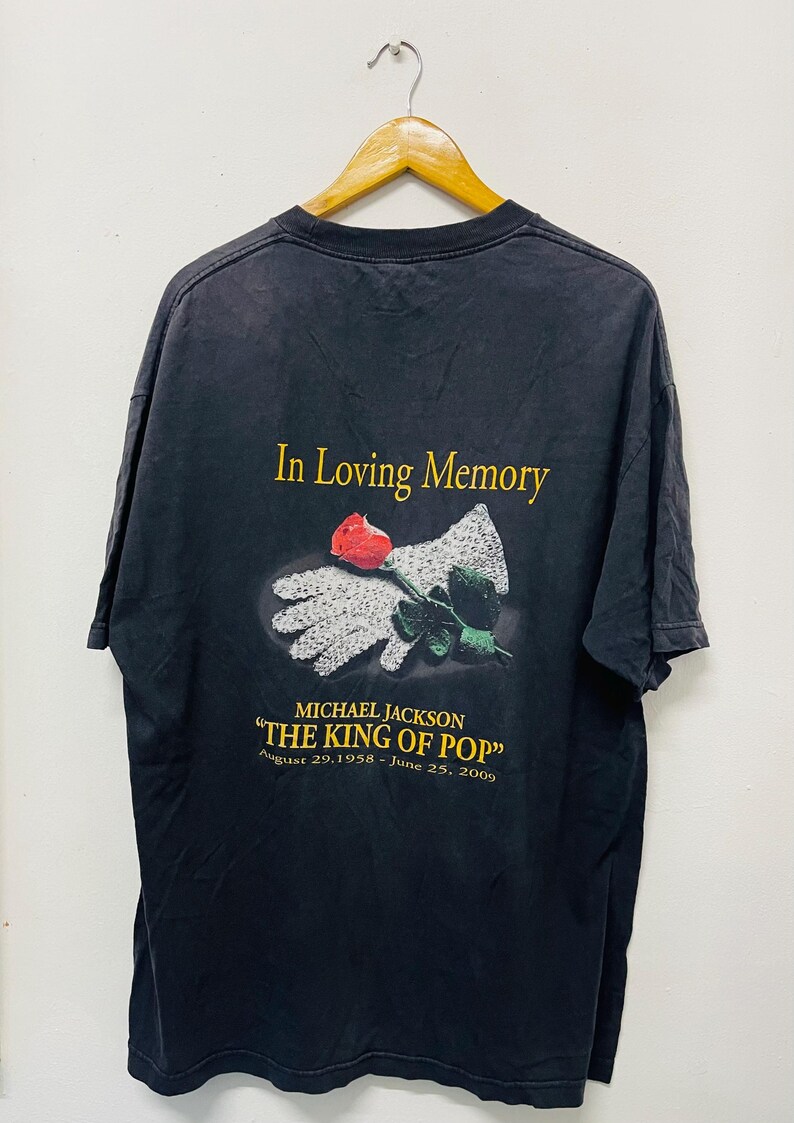 Vintage Y2K in Loving Memory : the King of Pop 09 T-shirt / Pop Music ...