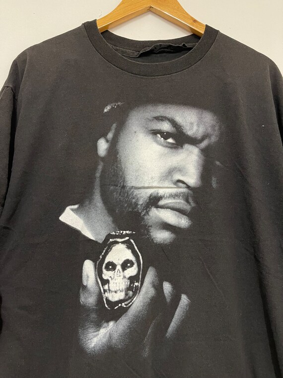 Vintage 90s Ice Cube “The Predator 1992 Rap T-Shirt /… - Gem