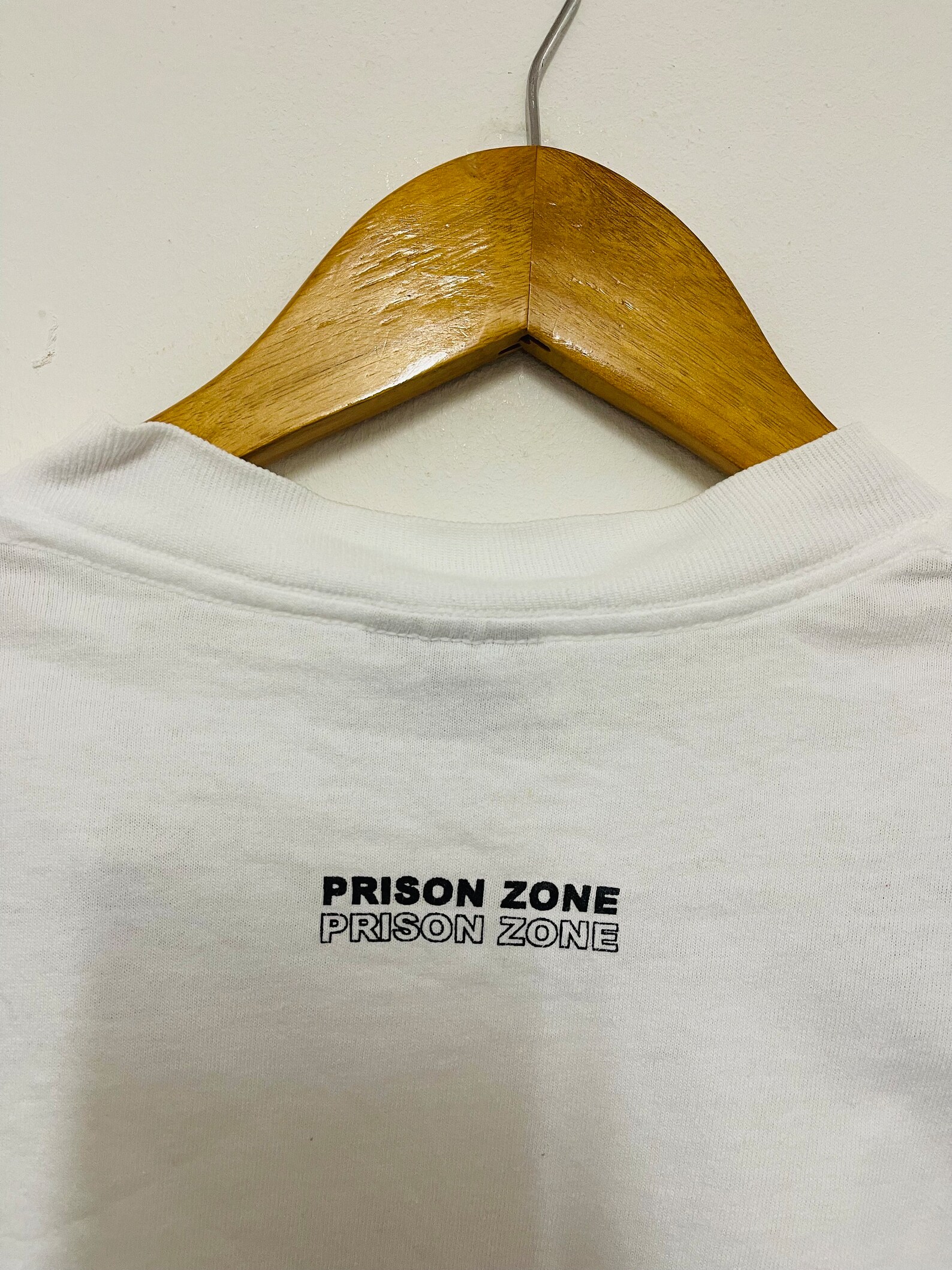 Vintage 90s Prison Zone : Joe Zabinsky Fotoart T-shirt / 90s ...