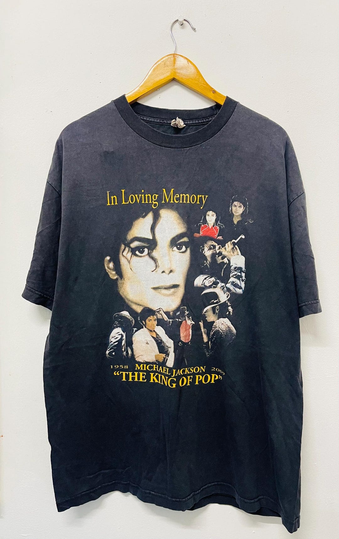Vintage Y2K in Loving Memory : the King of Pop 09 T-shirt / Pop Music ...
