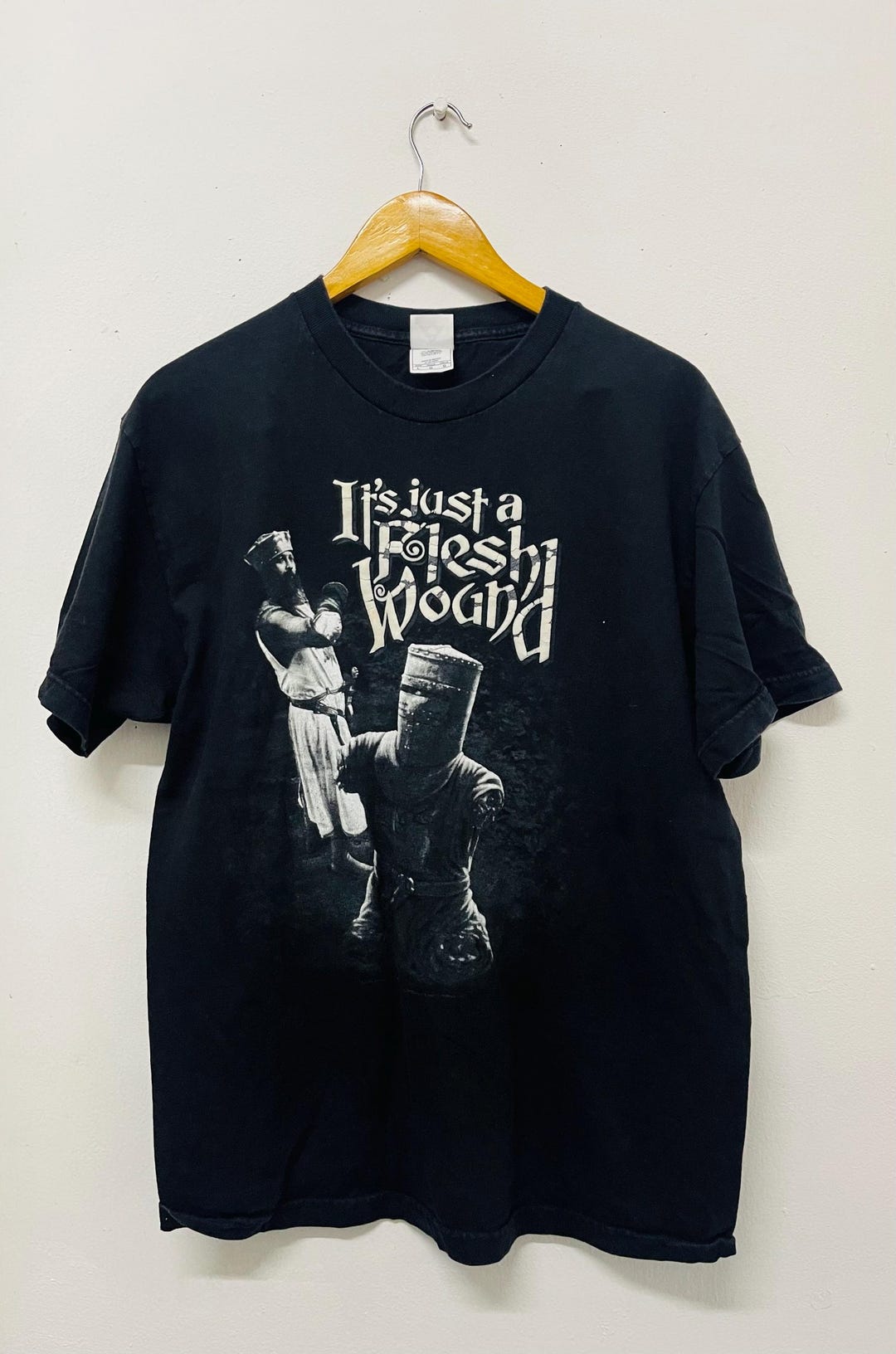 Vintage 00s Monty Python and Holy Grail T-shirt / Cartoons / Rare ...