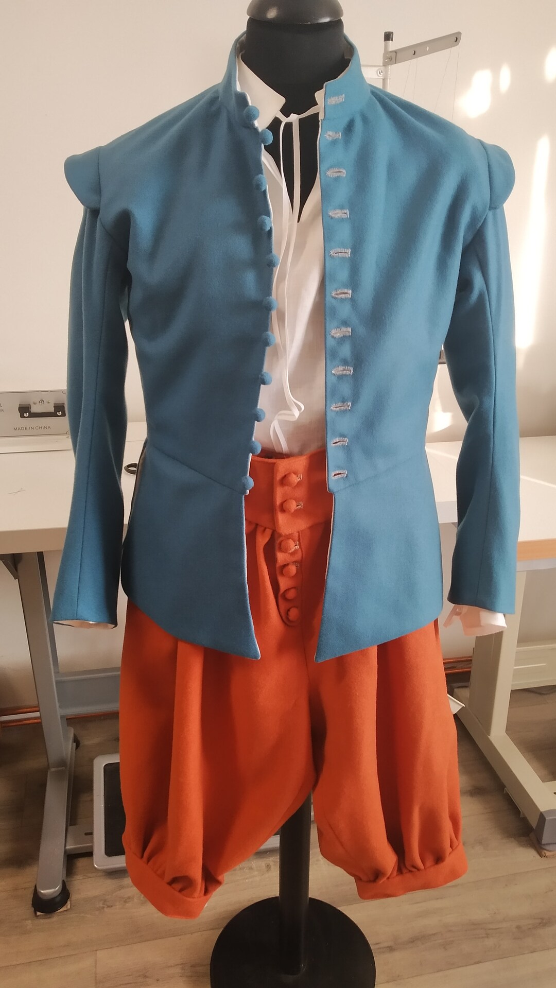 Men Historical Costume, Baroque Men Costum, 17th Century Costume ...