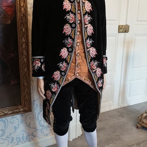 Historical Costume, Rococo Clothing for Men, Baroque Clothing, Velvet ...