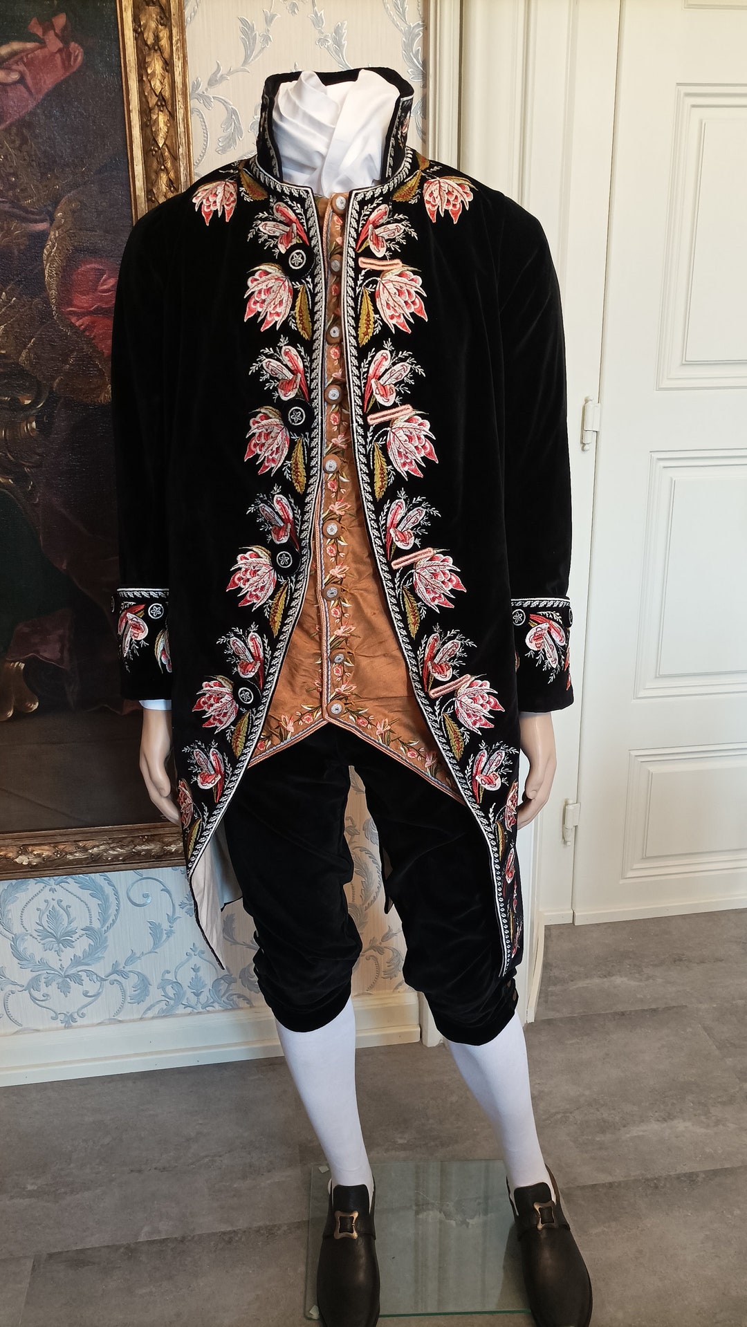 Historical Costume, Rococo Clothing for Men, Baroque Clothing, Velvet ...
