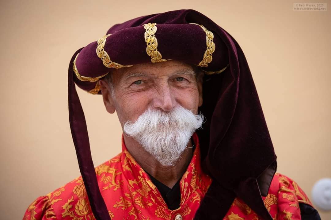 Medieval Headdress Chaperone Men Historical Costum - Etsy