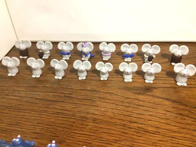 A Mouse Chess Set - Etsy