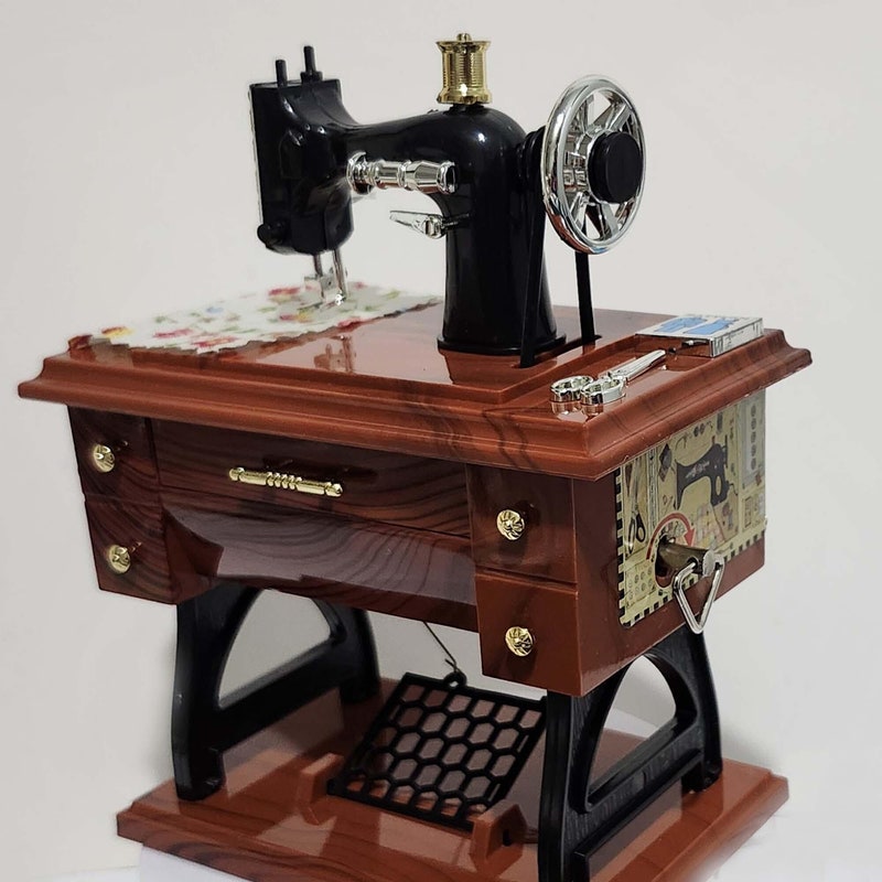 Vintage Sewing Machine Music Box - Etsy