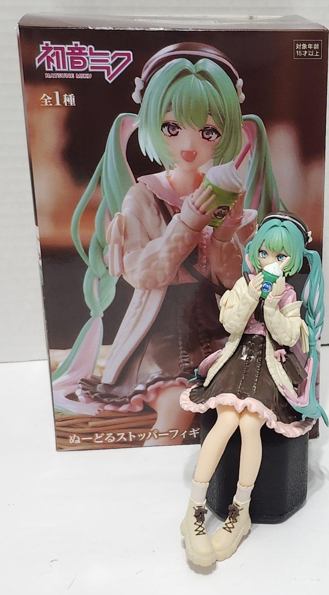 Hatsune Miku Noodle Topper Sitting Holding Cup With Straw 14CM New in ...