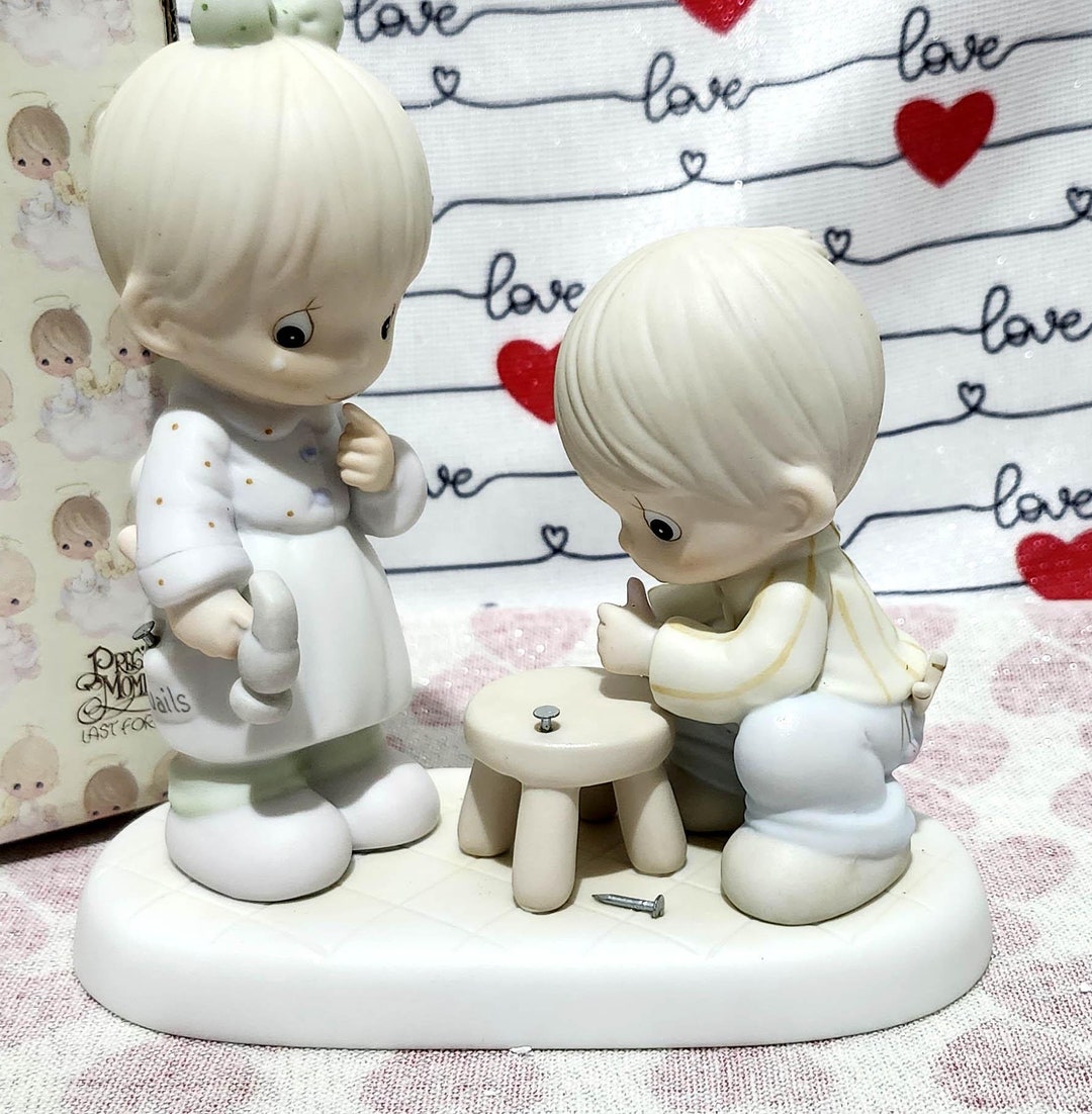 SALE valentine's Day 'thumb-body Loves You' Precious Moments Couple on ...