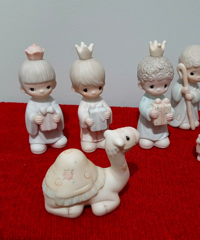 Precious Moments Nativity Set, 11 Pc "come Let Us Adore Him", Retired ...