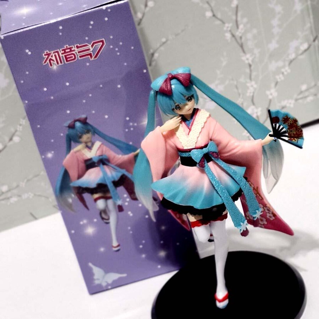 Hatsune Miku Kimono Figure: New Tokyo Series, Blue & Pink Fan, 7.5 ...