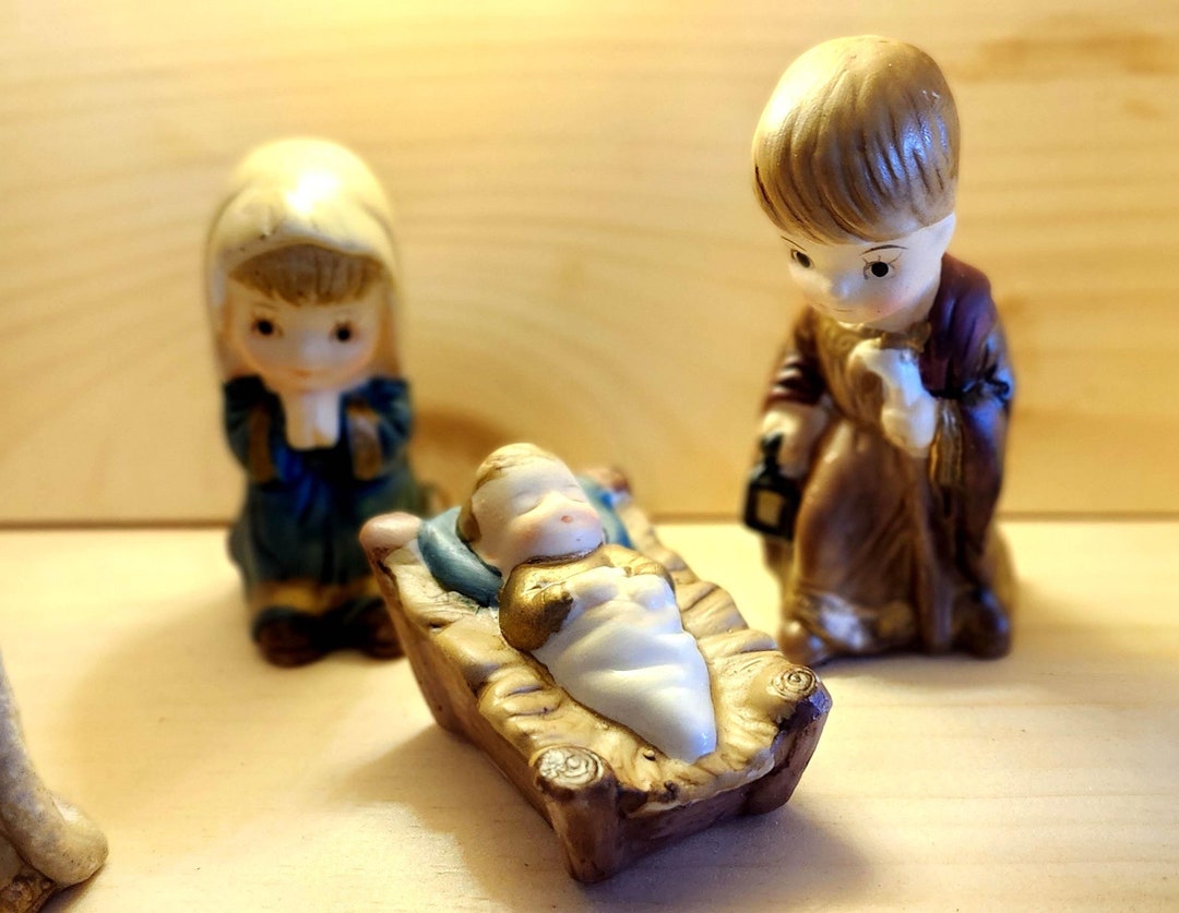 Children Nativity Set 7 Ceramic Figurines. Stable/manger Handmade of ...