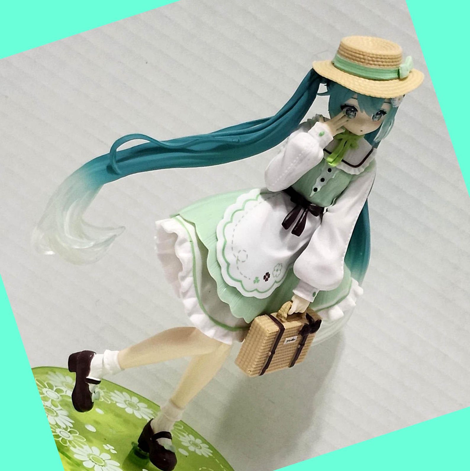 10% OFF Hatsune Miku Country Figure: New in Box, Green & White Outfit ...