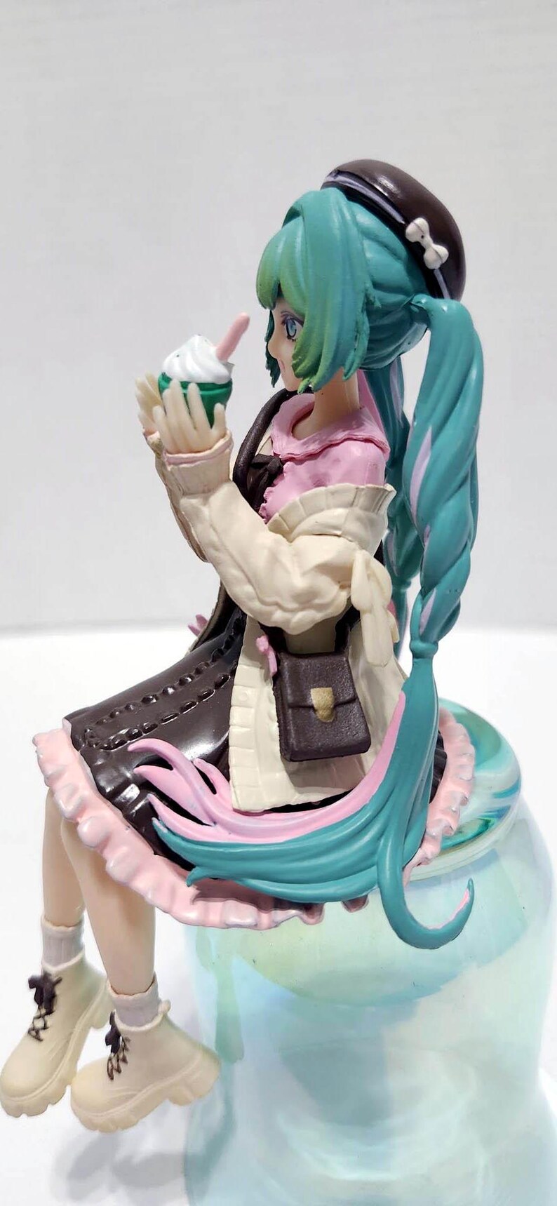 Hatsune Miku Noodle Topper Sitting Holding Cup With Straw 14CM New in ...
