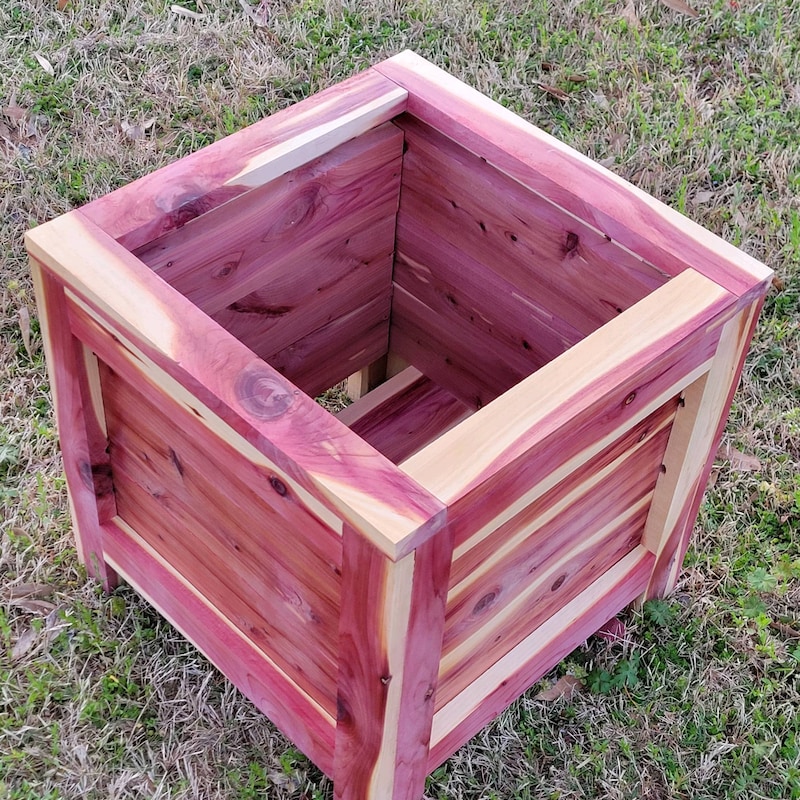 Red Cedar Planter - Etsy