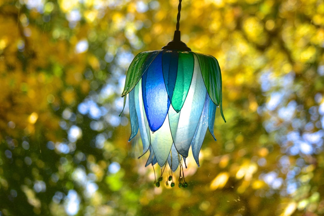 Blue and Green Flower Bud Shaped Lamp, Space-saving Bedside Lamp to ...