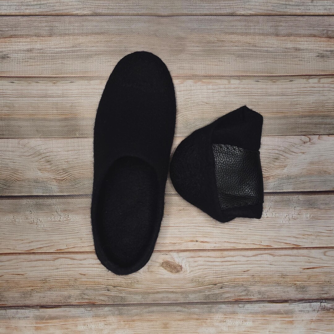 Travel Wool Shoes Black Boss Slippers Felted Compact Slippers Natural ...