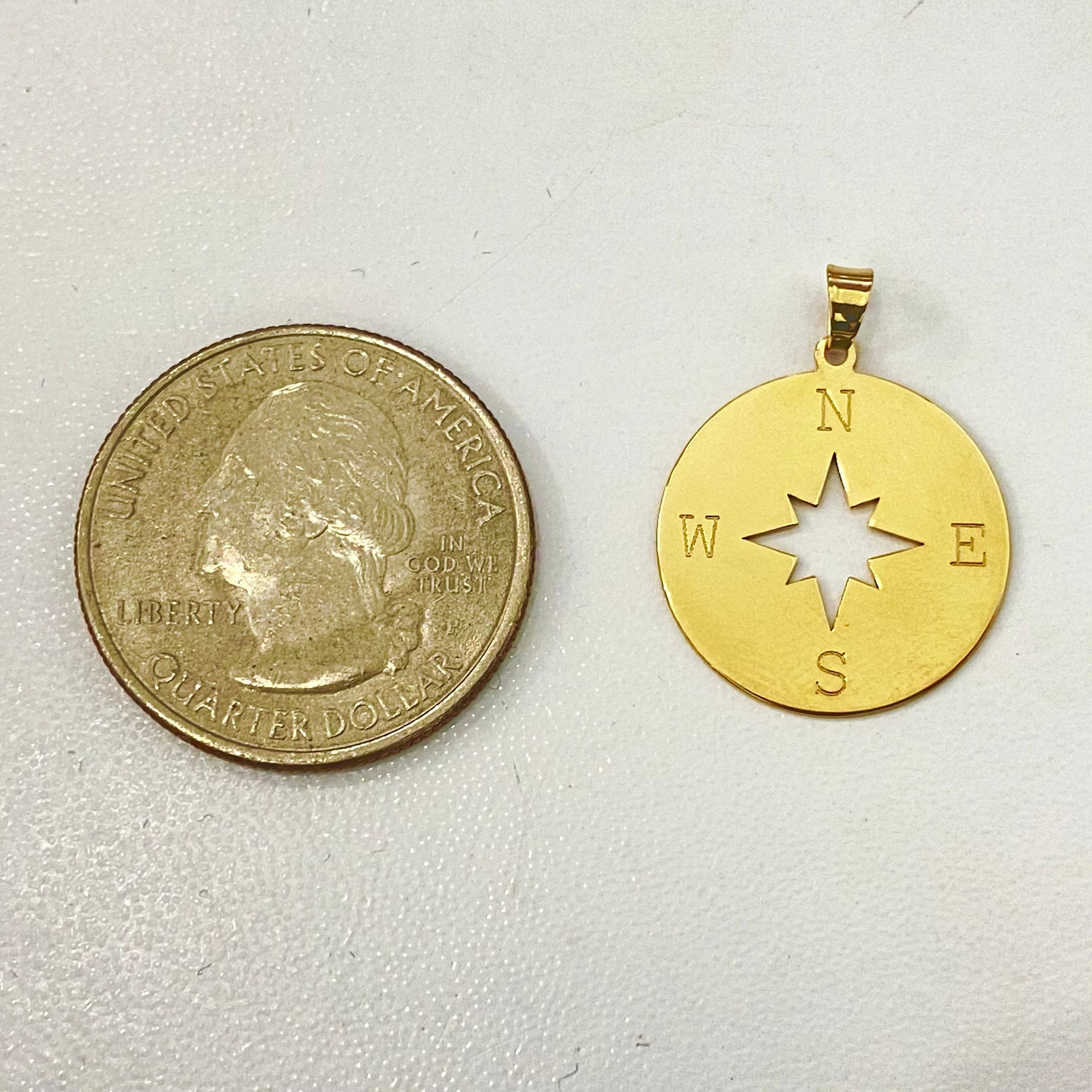 14K Yellow Gold Star Compass Round Pendant - Etsy