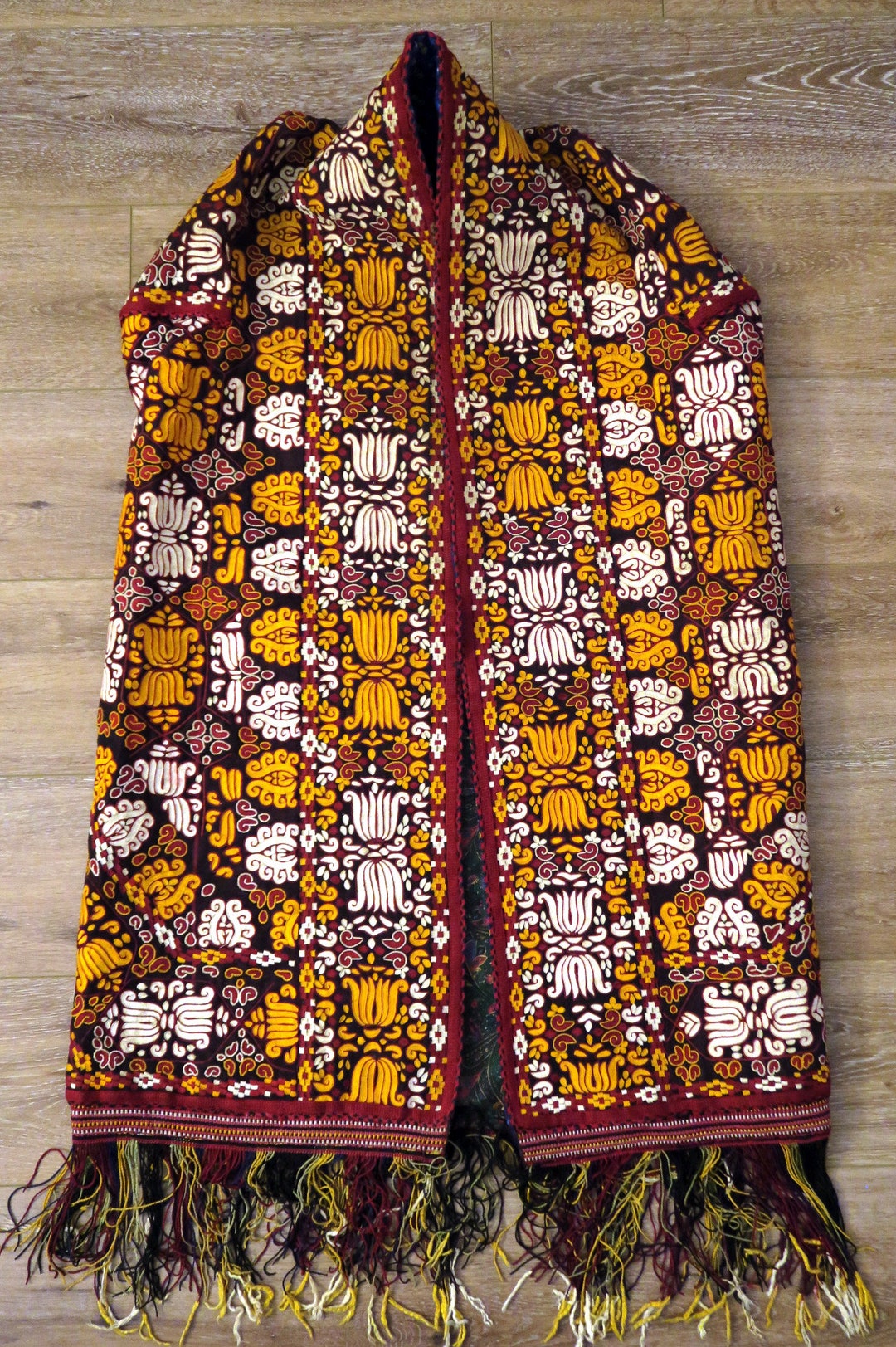 VINTAGE TURKMEN CHIRPY - Old Hand-embroidered Teke Woman's Silk Cherpy ...