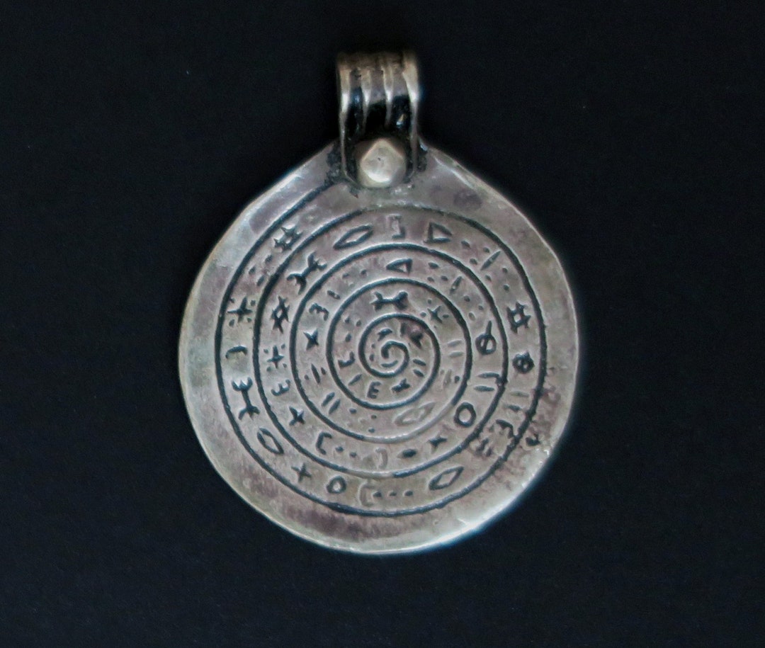 VINTAGE TUAREG PENDANT - Collectible Spiral Life-story Pendant With ...