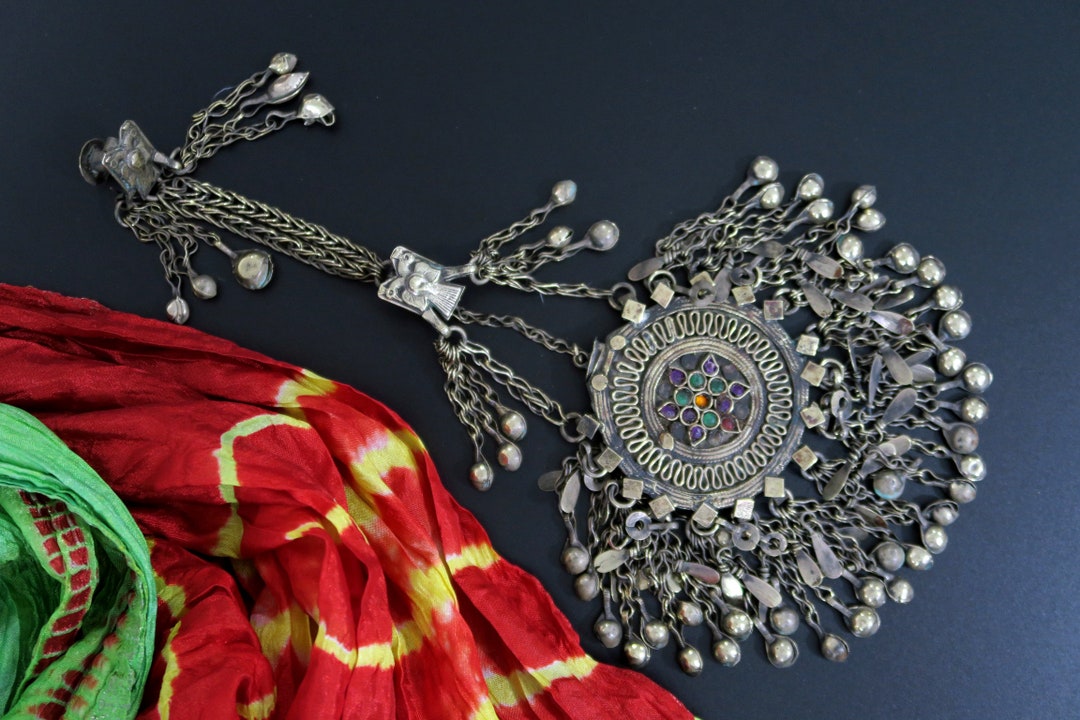VINTAGE SURMA DANI (cache Kohl) - Large Old Baluchi Tribal Jewelry ...