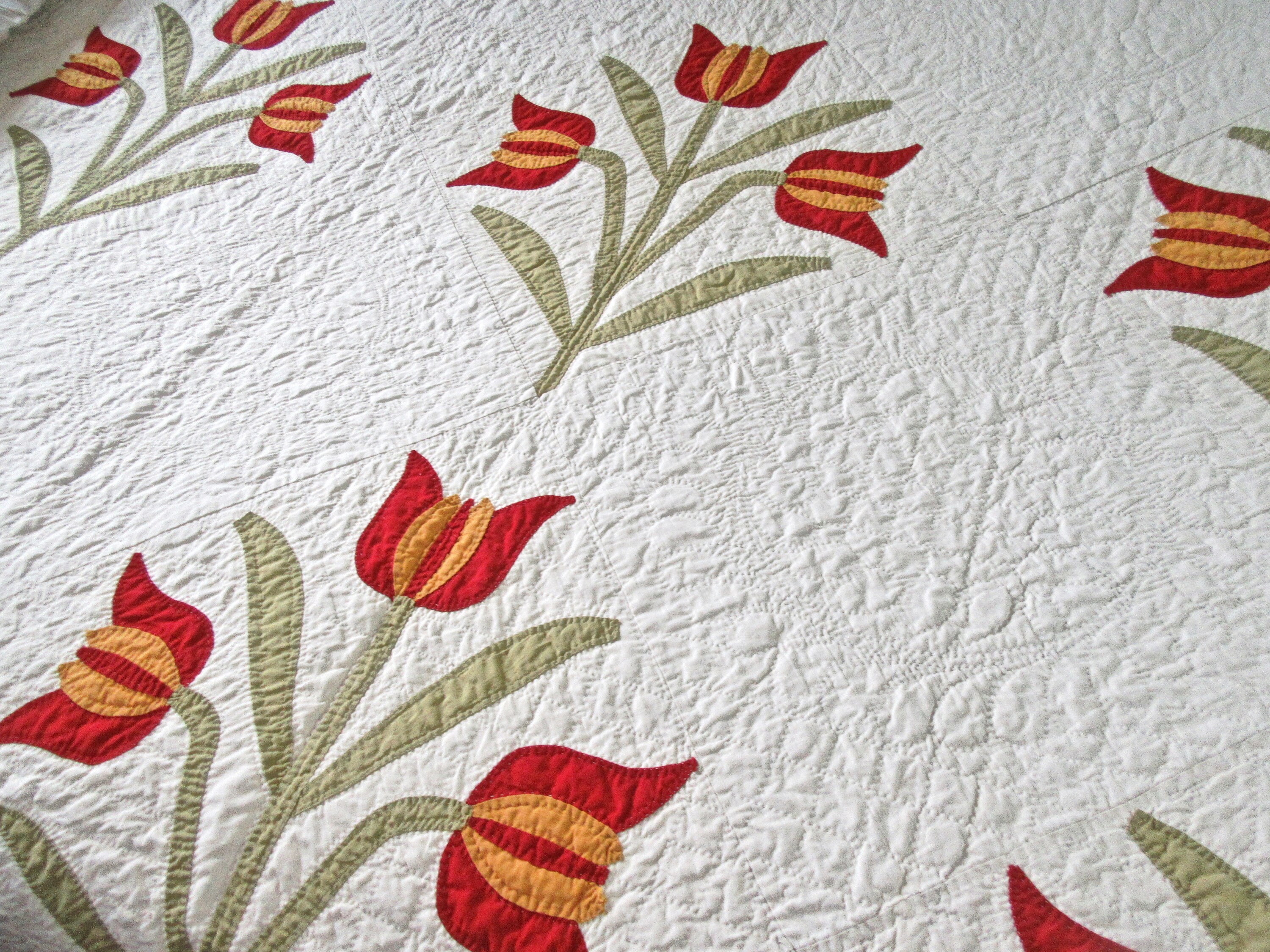Tulip Appliqué Antique Quilt in Red and Cheddar with Green | Etsy