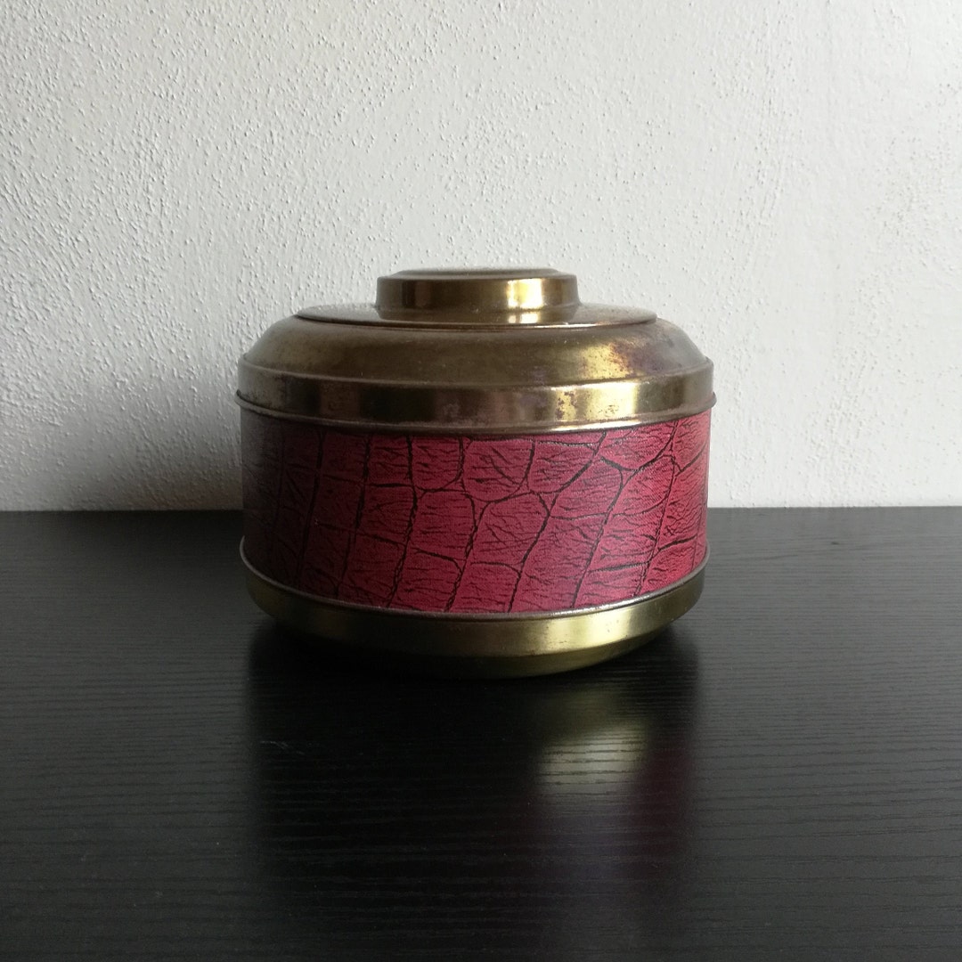 Vintage Round Humidor - Home Bar Accents - Coffee Table Display - MCM ...