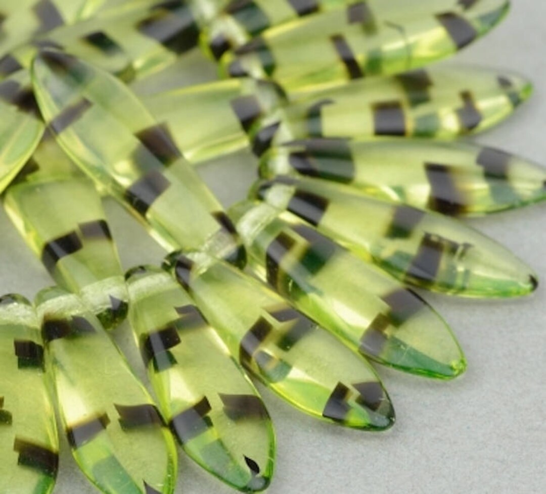 Medium Dagger Beads Czech Glass Dagger Beads Green Uranium - Etsy