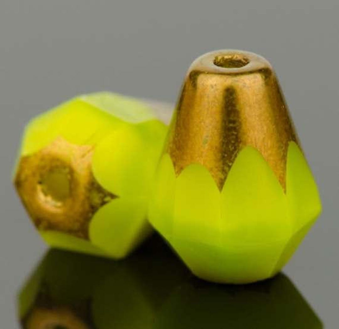 Czech Glass Beads, Bottom Cut Faceted Drop Beads, Lime Green Silk With ...