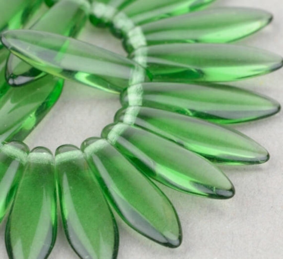 Medium Dagger Beads - Drop Beads - Czech Glass Beads - Tourmaline Green ...
