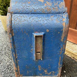 Vintage Rural Mailbox - Vintage Metal Mailbox - Authentic Vintage Cast ...