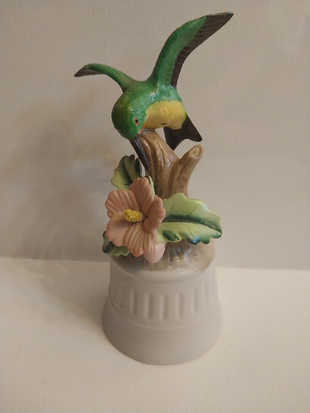 Royal Crown Hummingbird Music Box - Etsy