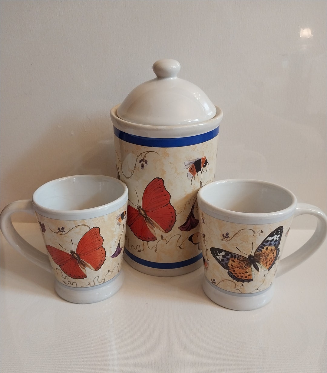 Butterfly and Bee Canister Cup Set - Etsy