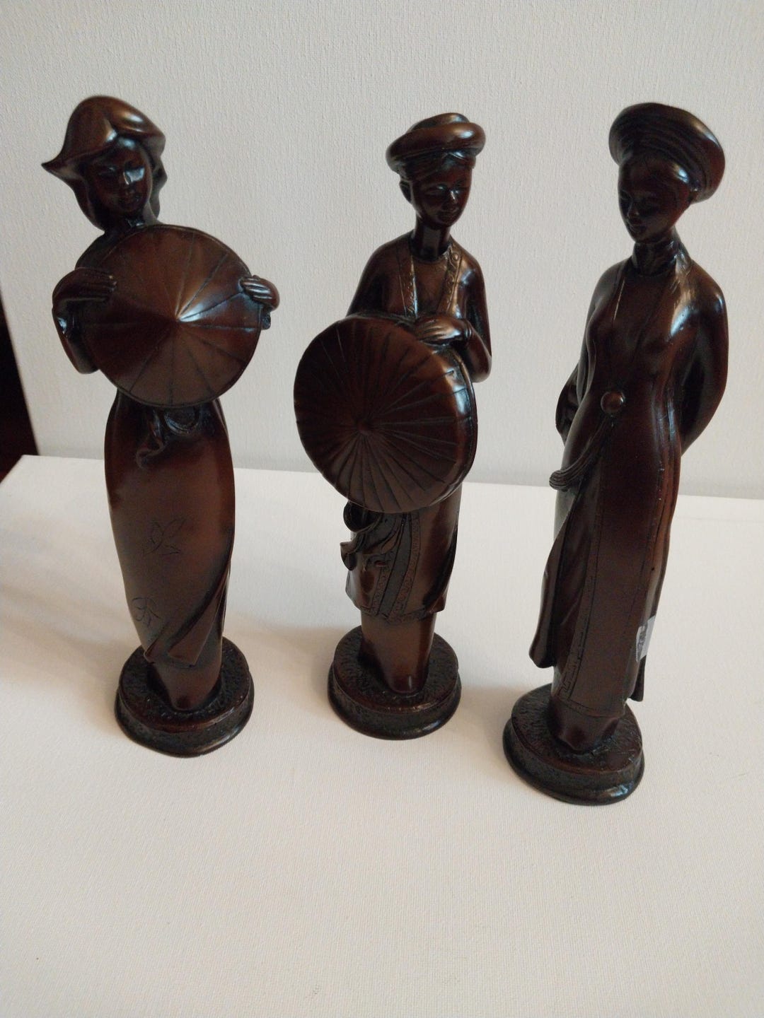 Asian Woman in Traditional Dress Sculpter - Etsy