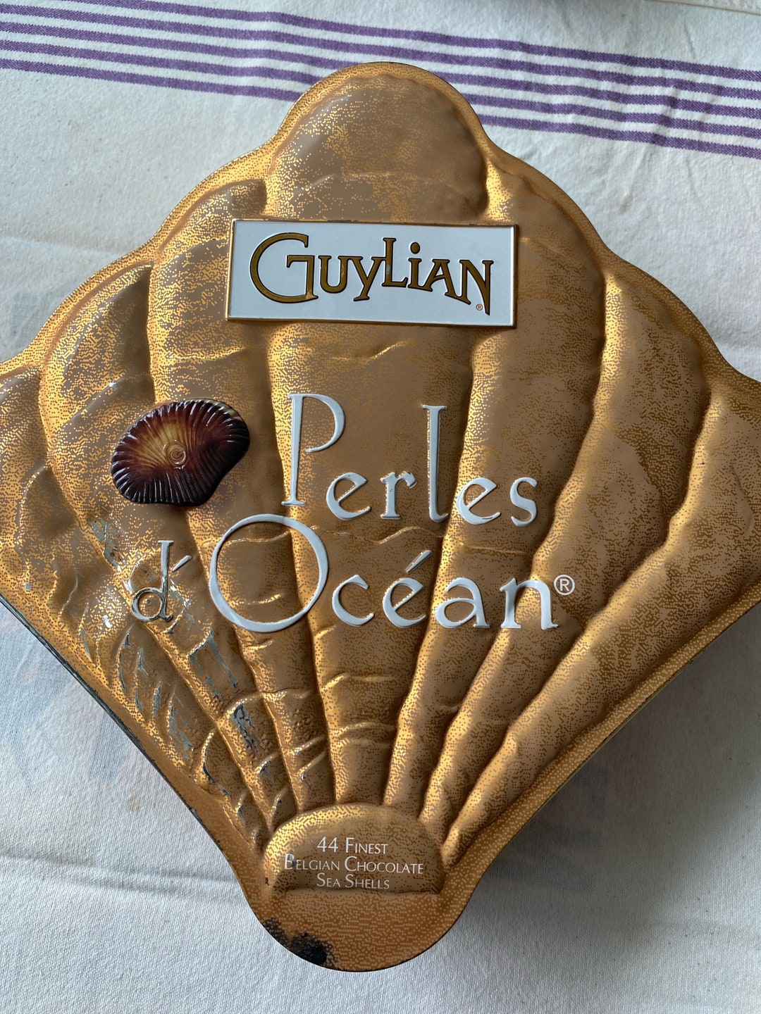 Vtg Tin 7.5” Square Guylian Perles Ocean Chocolate Shell Shaped Tin ...