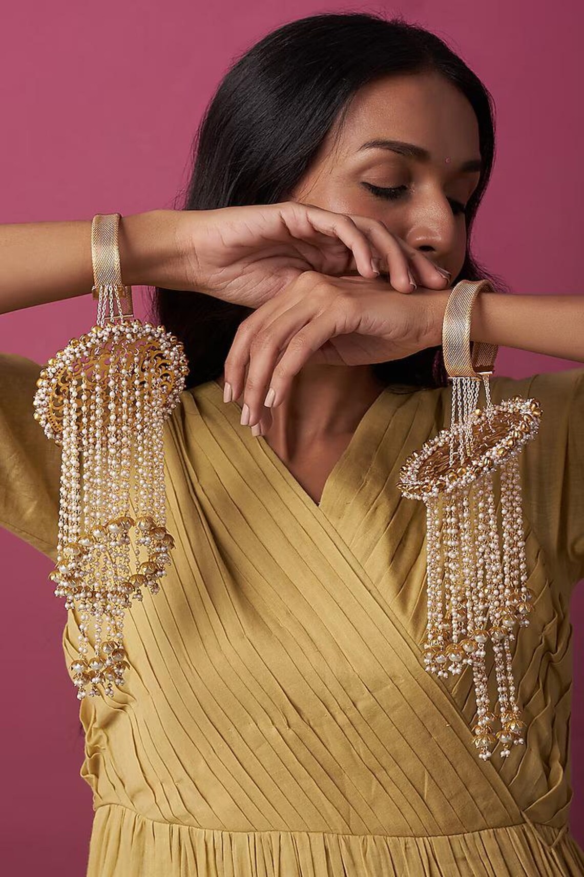 Golden Layered Kaleere With Pearls & Adjustable Bangle, Floral Laser ...