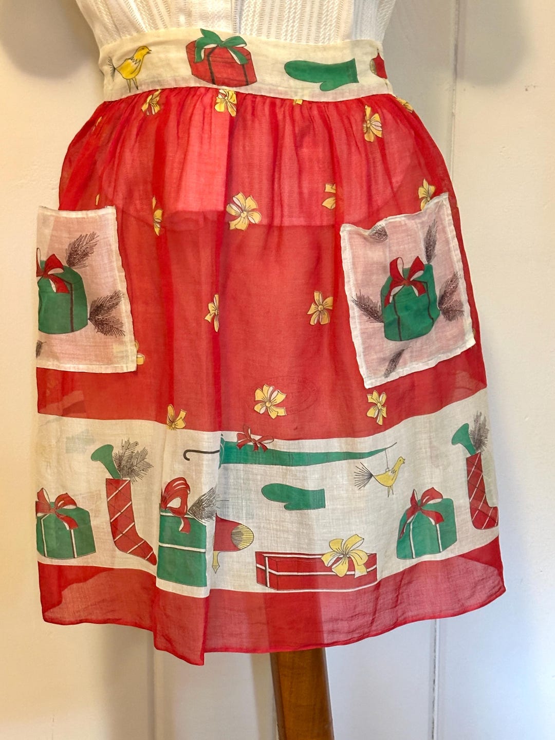 Rare! Vintage 1950’s Sheer Cotton Organdy CHRISTMAS Half Apron With ...