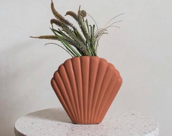 Clam Shell Vase - Etsy