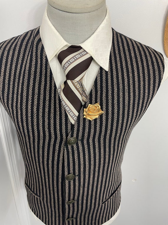 Rare / One of its kind /Vintage Wool King button suit… - Gem