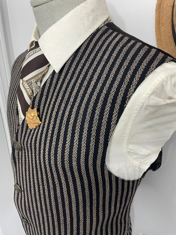 Rare / One of its kind /Vintage Wool King button suit… - Gem