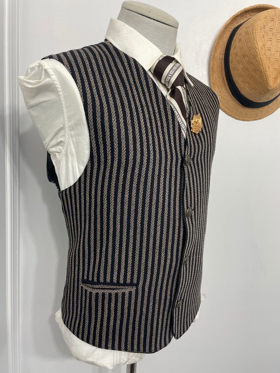 Rare / One of its kind /Vintage Wool King button suit… - Gem